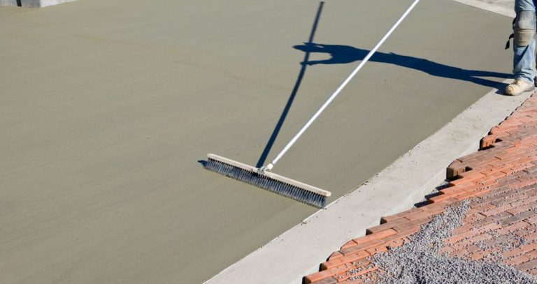 Béton strié: Prix, Pose, Usages - REFORMEX